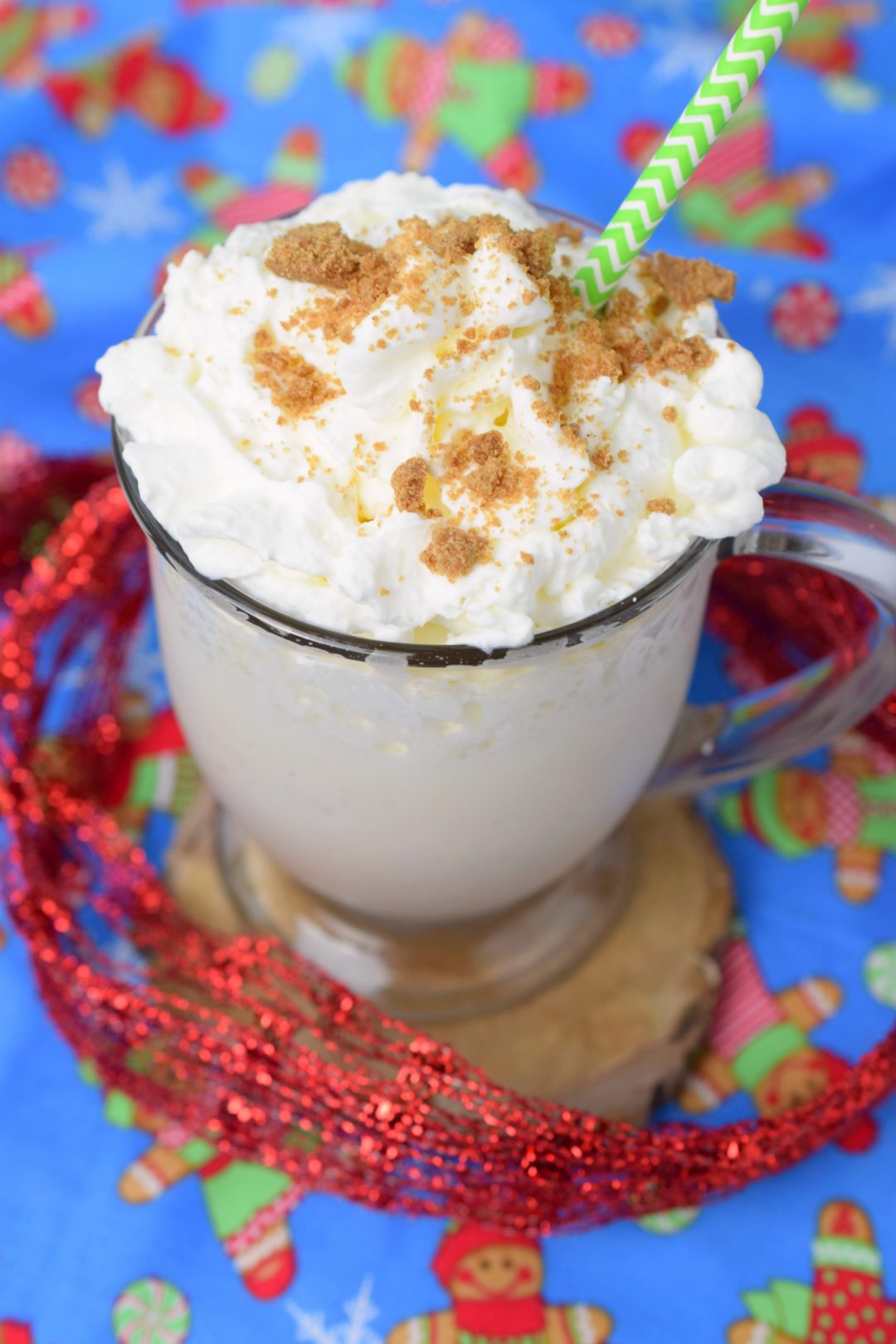 Spiked Gingerbread Milkshake – Snacks and Sips