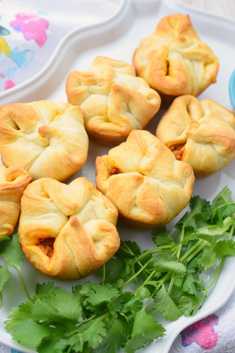 Cheesy Chorizo Bites – Snacks and Sips