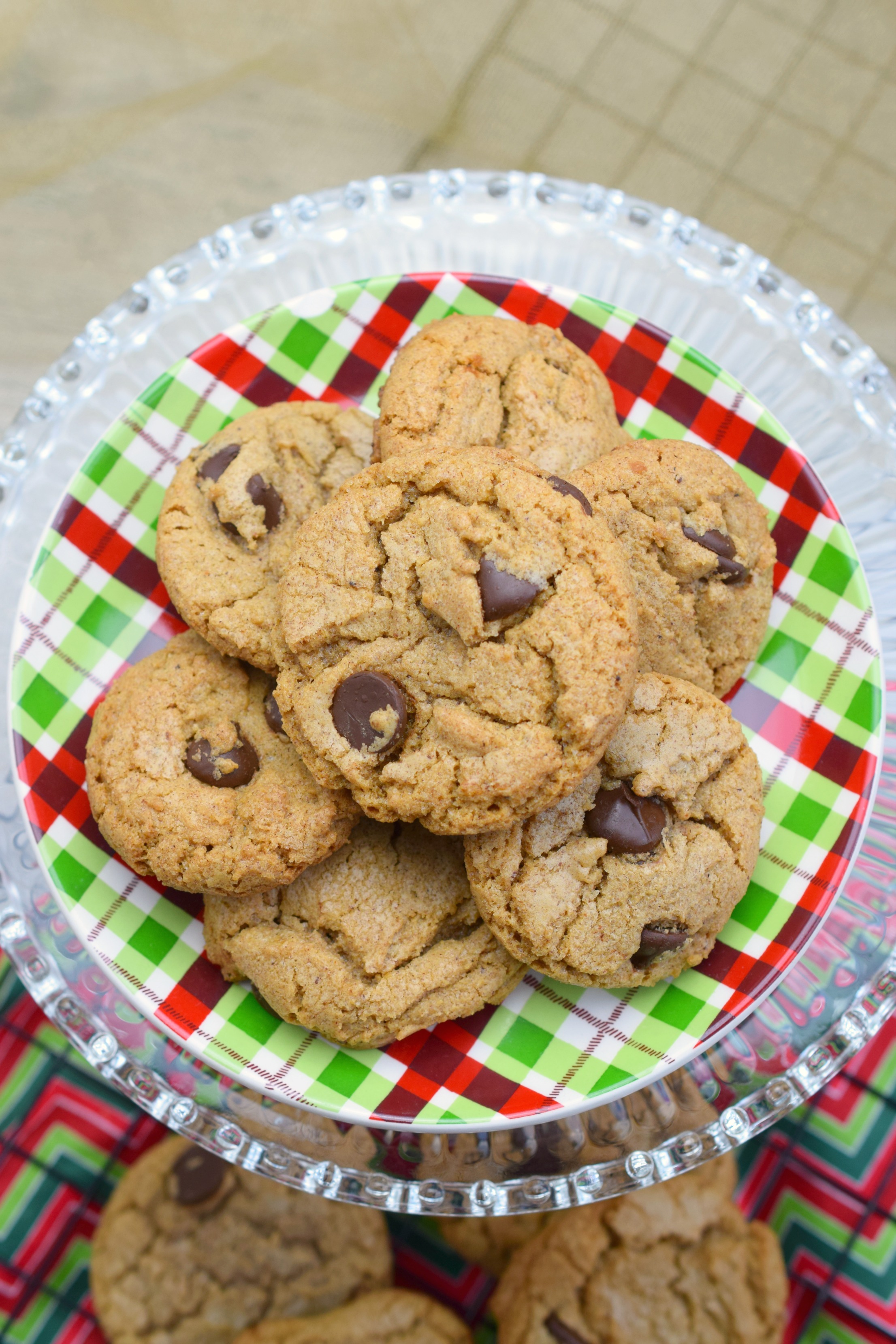 Spiced Brown Butter Chocolate Chip Cookies – Snacks and Sips