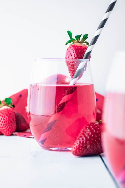 Cupid’s Cocktail – Snacks and Sips