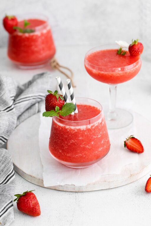 Strawberry Frosé – Snacks and Sips