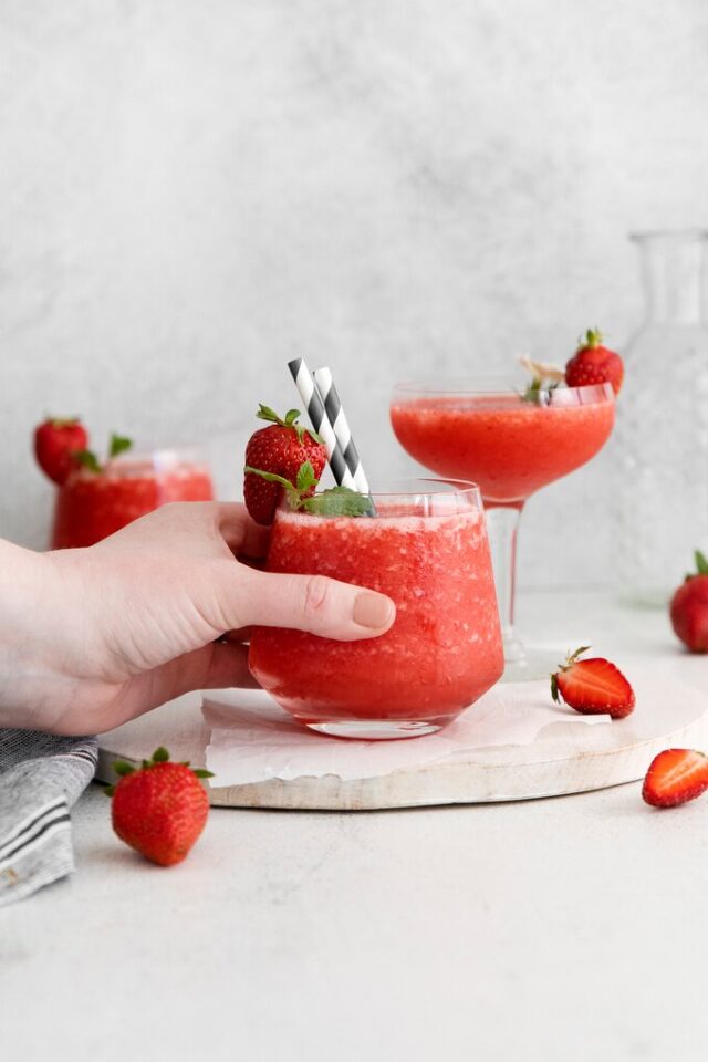 Strawberry Frosé – Snacks and Sips